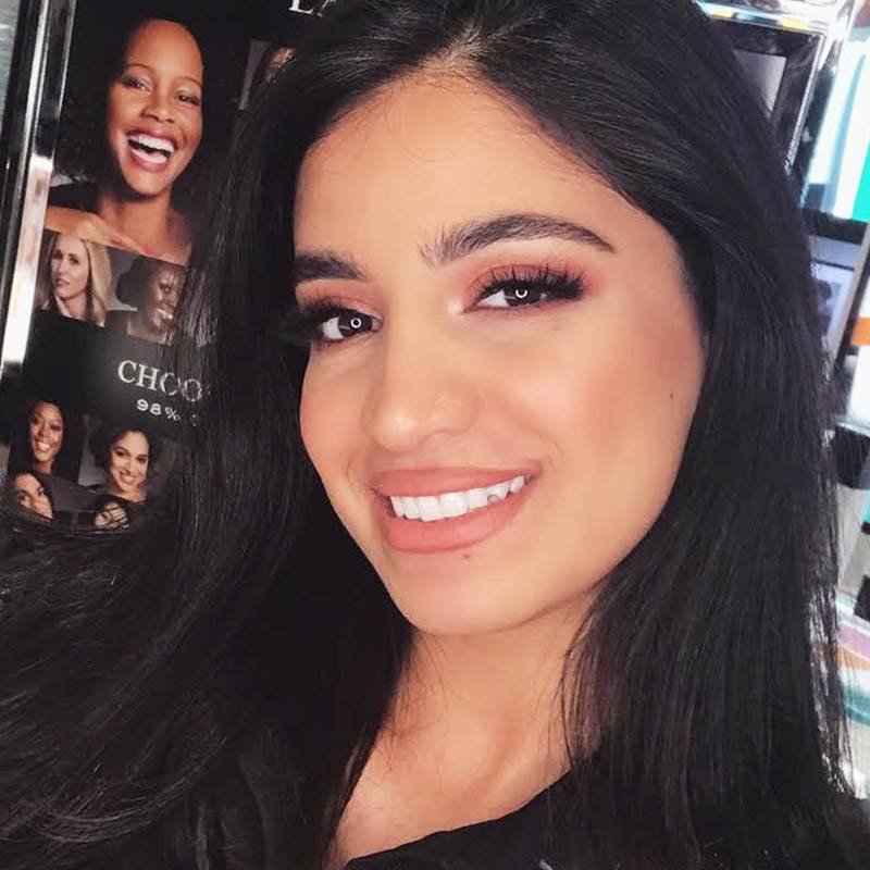 What It’s Like to Work at a Makeup Counter | Makeup.com