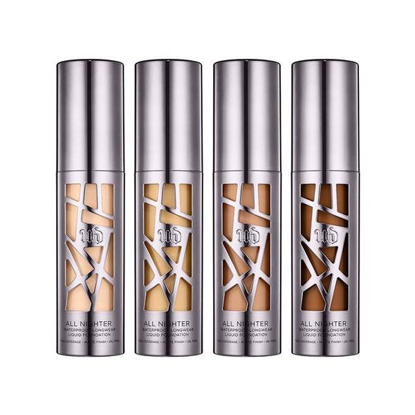 4 Oily Skin Makeup Tips to Combat Shine | Makeup.com