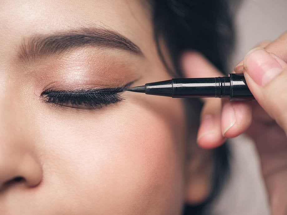 makeup tips eyeliner