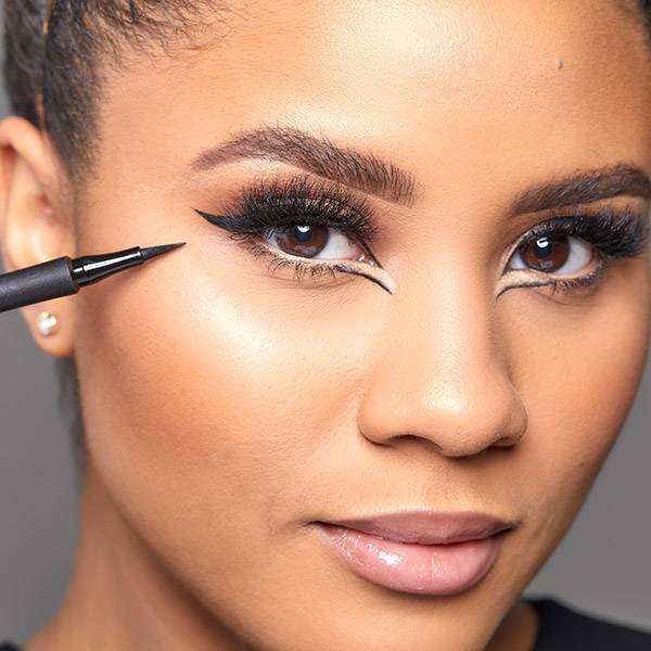 Cat Eyes Makeup Tutorial