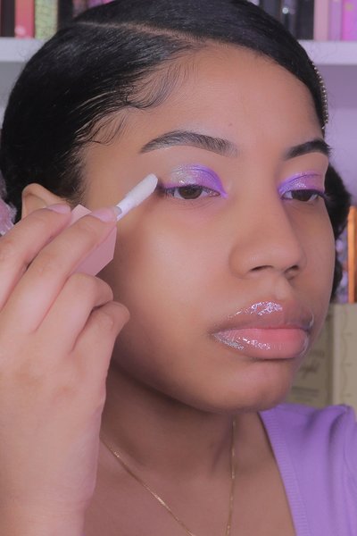A Glossy Inner Corner Makeup Tutorial | Makeup.com
