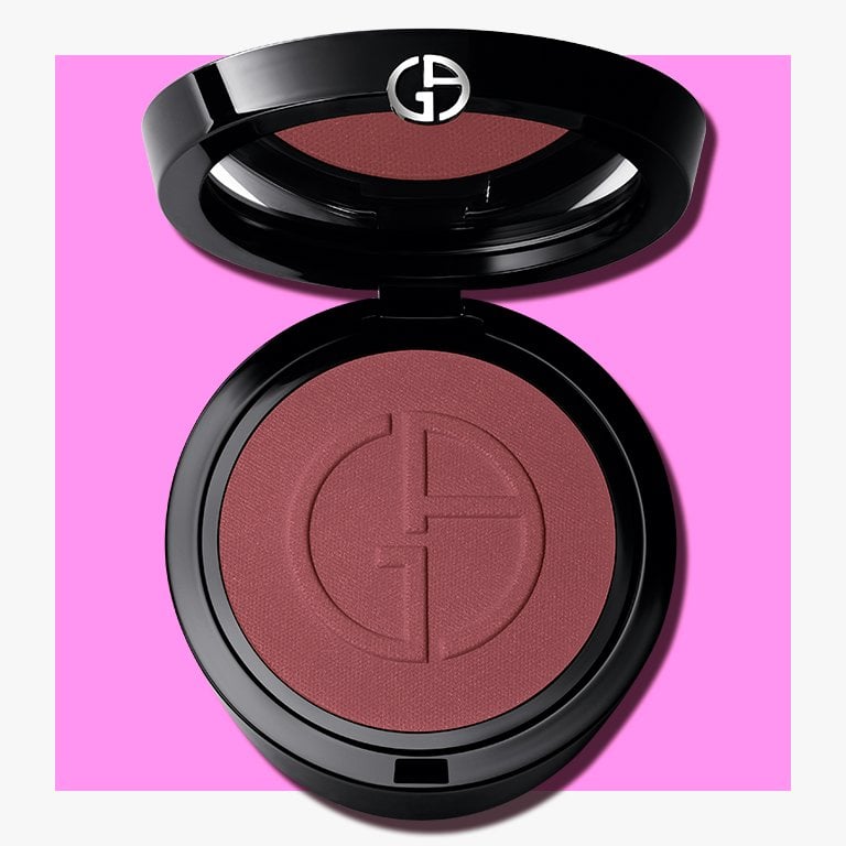 How to Apply Blush to Complement Your Face Shape - Makeup.com by L ...