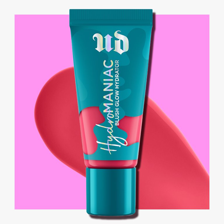 How to Apply Blush to Complement Your Face Shape - Makeup.com by L ...