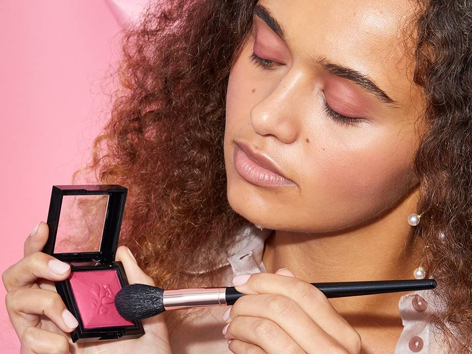Best Blushes to Wear as Eyeshadow | Makeup.com | Makeup.com
