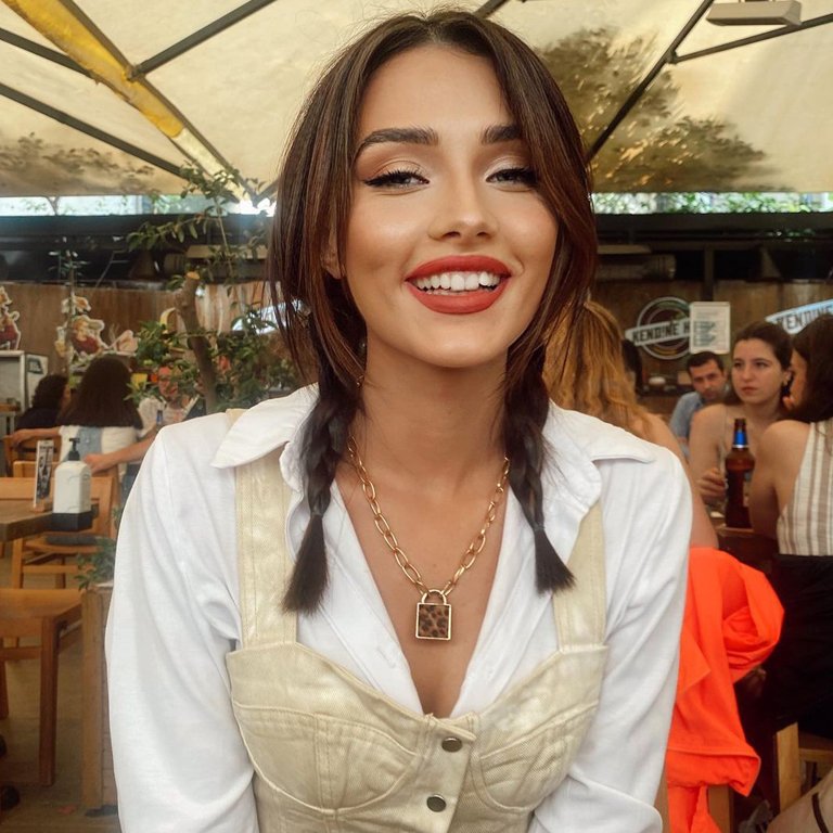 6 Big Girl Pigtail Styles You Should Try | Makeup.com