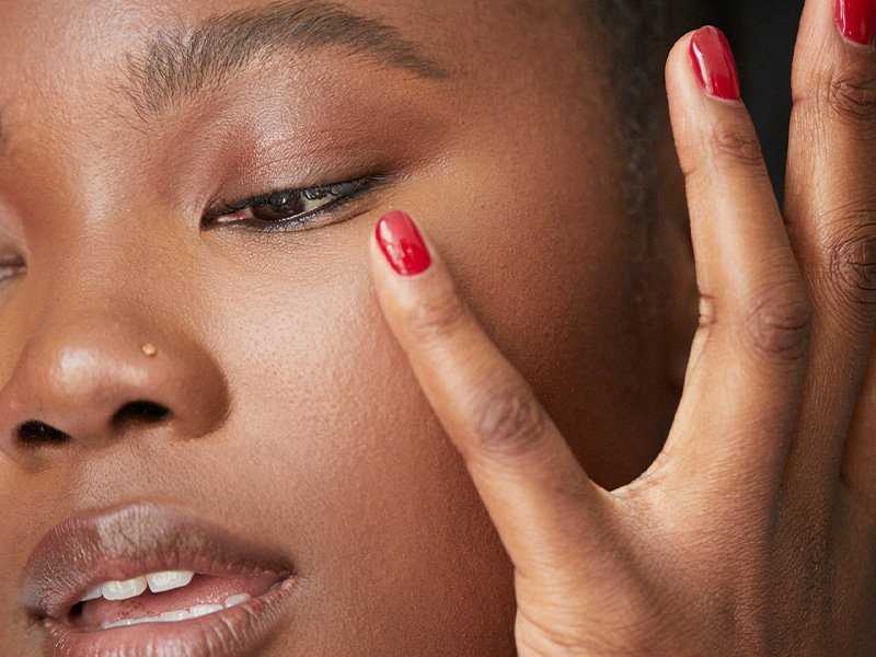Oily Eyelids: What Causes Them and Makeup Tips for the Shine | Makeup.com