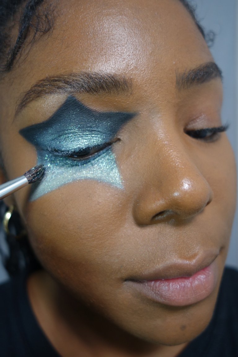 Star-Shaped Eyeshadow Tutorial | Makeup.com