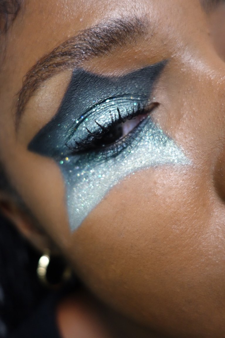 Star-Shaped Eyeshadow Tutorial | Makeup.com