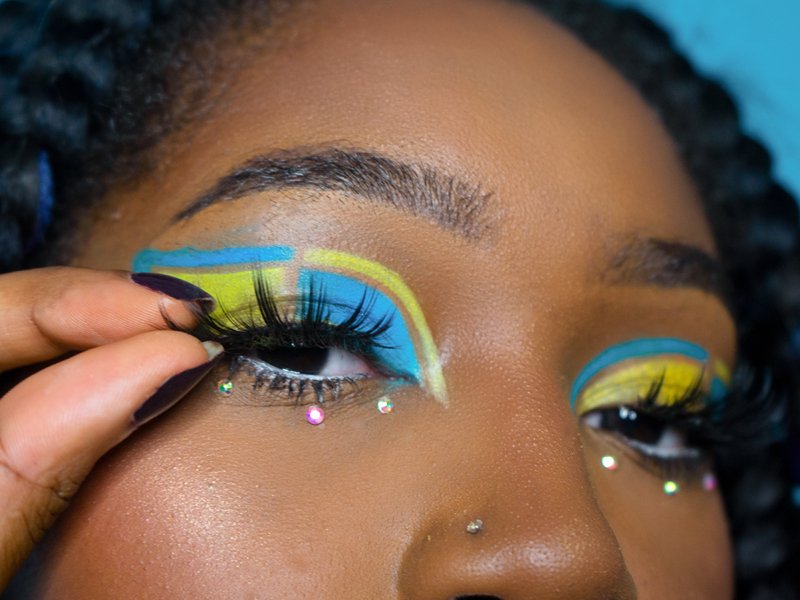 Aniyah Smith’s Mismatched Eyeshadow Tutorial | Makeup.com