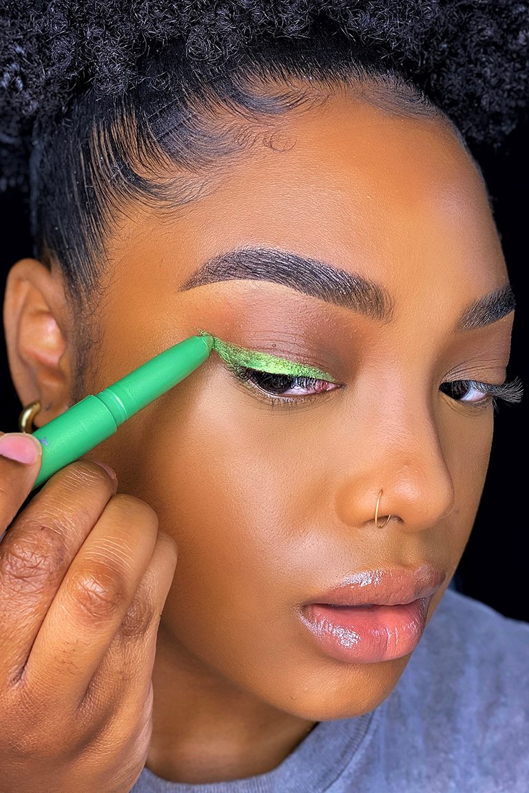 A Bright Green Eyeliner Tutorial for Summer 2021 | Makeup.com